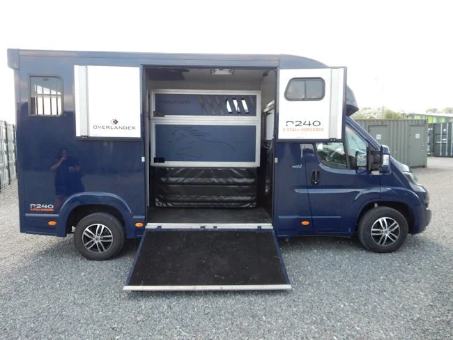 Current Stock | For Sale | Horseboxes | New | Near Me | Approved Used ...
