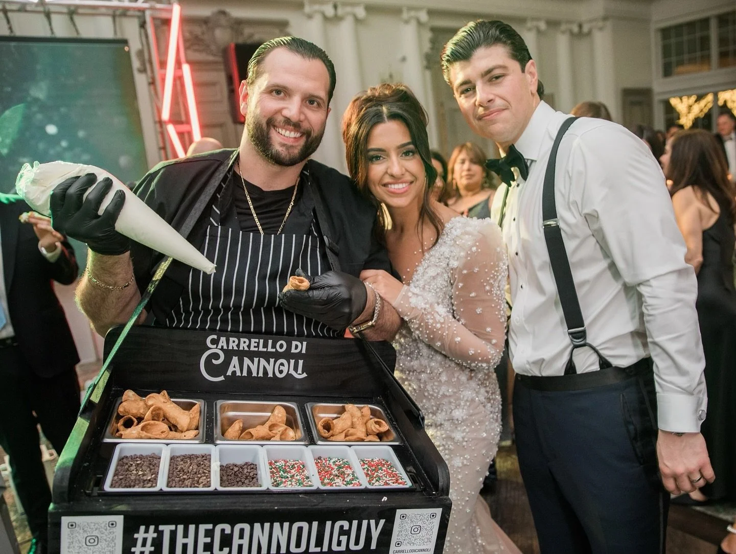 Carello di Cannoli - The Cannoli Guy