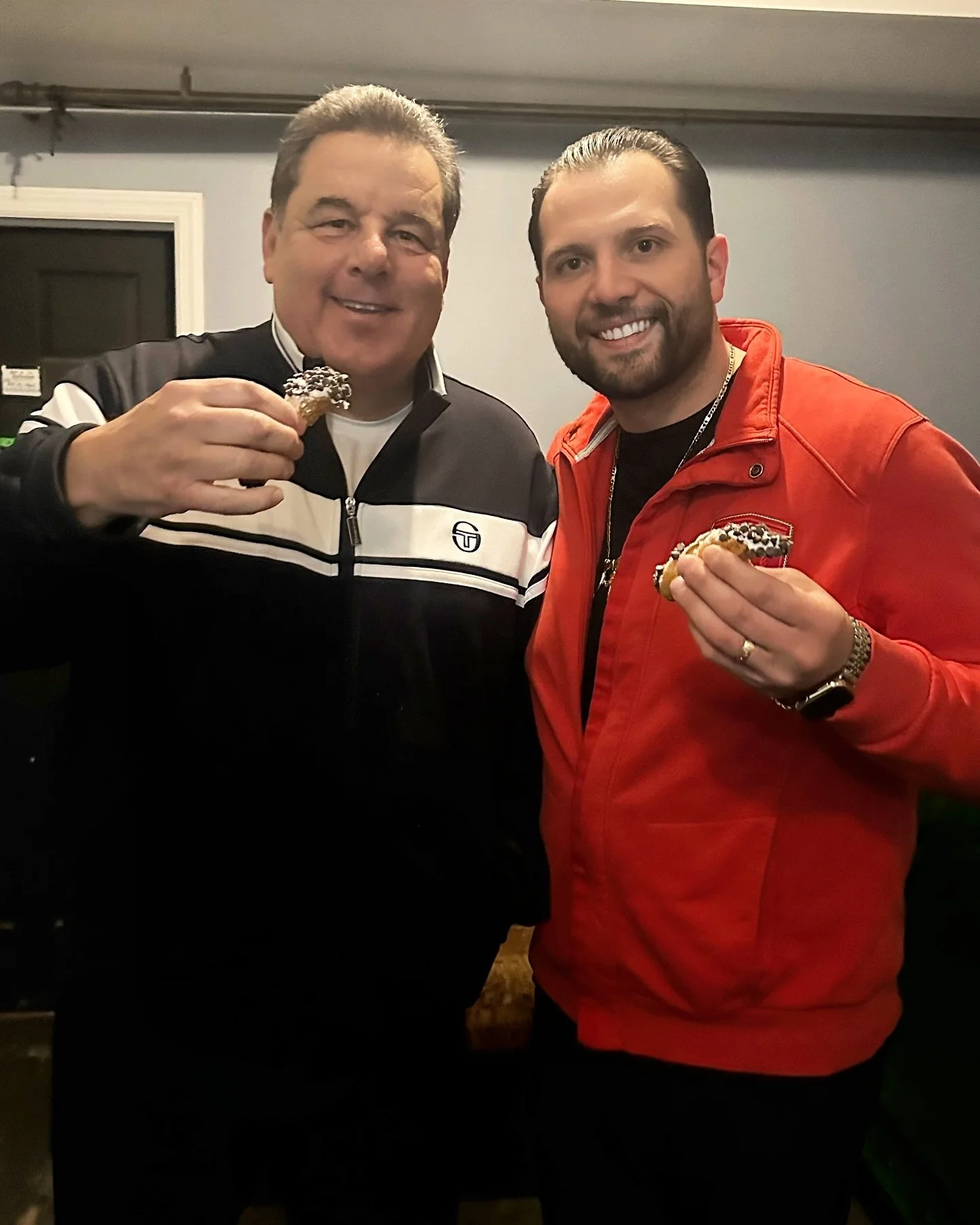 Carello di Cannoli - The Cannoli Guy