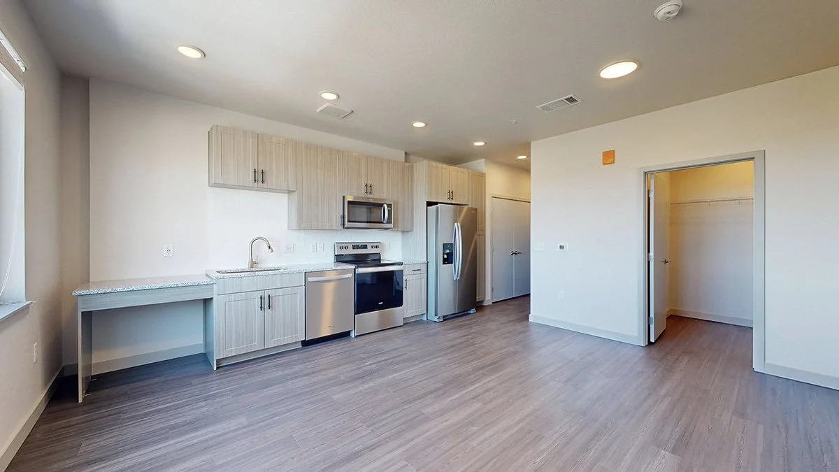 Railside at Wadsworth Station, Lakewood CO | Studios, 1 BRs, 2 BRs