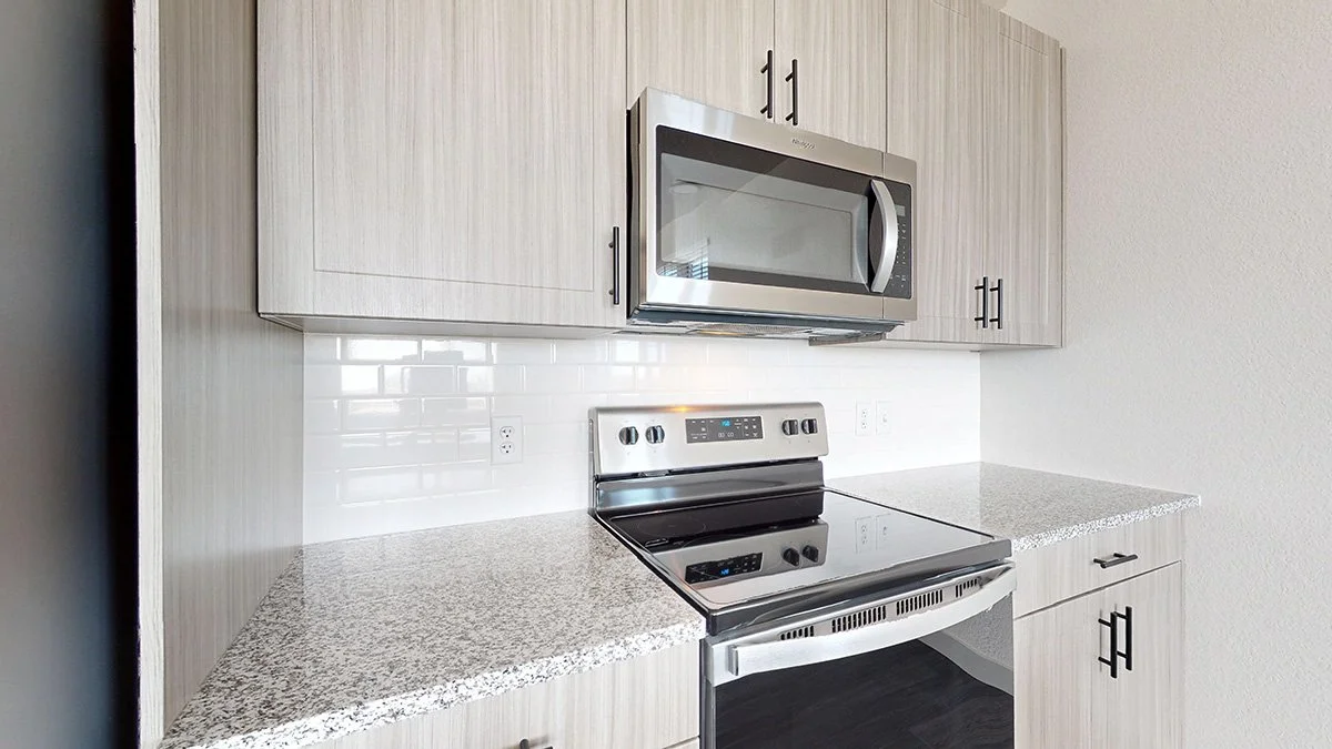 Railside at Wadsworth Station, Lakewood CO | Studios, 1 BRs, 2 BRs
