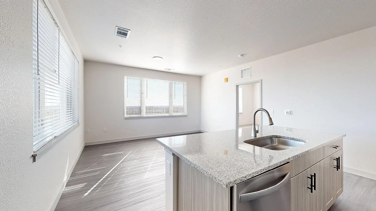 Railside at Wadsworth Station, Lakewood CO | Studios, 1 BRs, 2 BRs