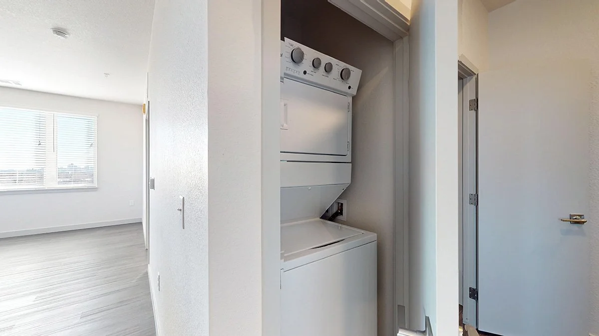 Railside at Wadsworth Station, Lakewood CO | Studios, 1 BRs, 2 BRs