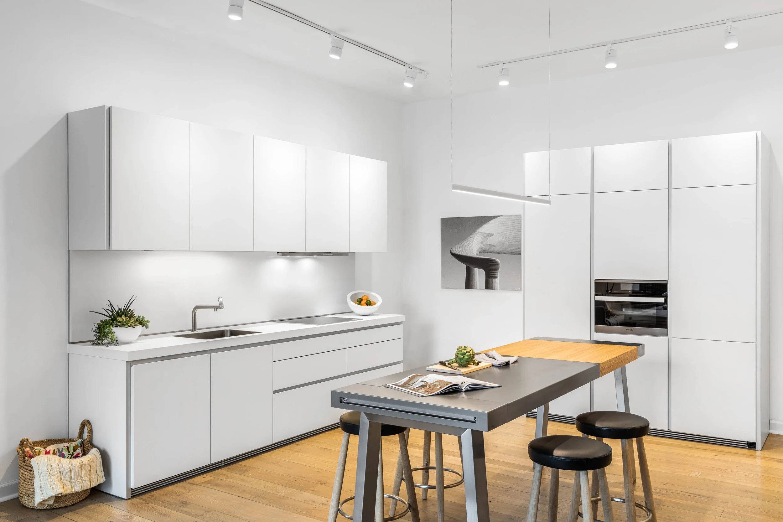Bulthaup Greenwich — Loop Lighting