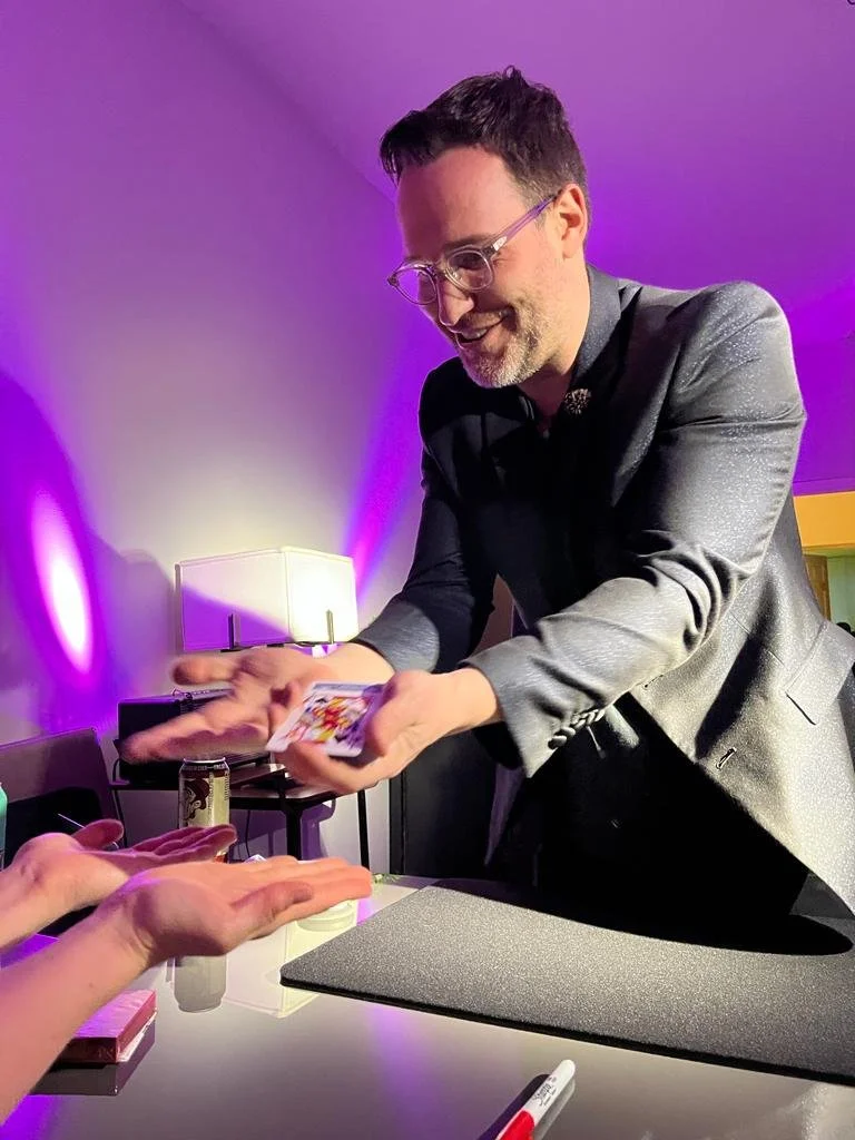 The World's Smallest Magic Theatre — Scott Hammell - SPEAKER. MAGICIAN ...