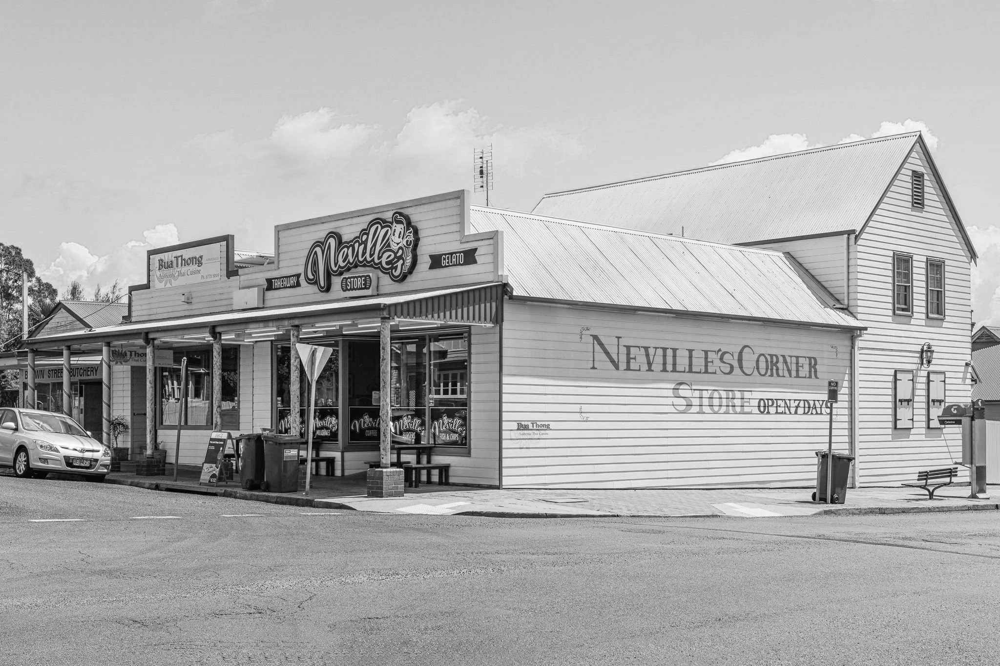Neville's Store