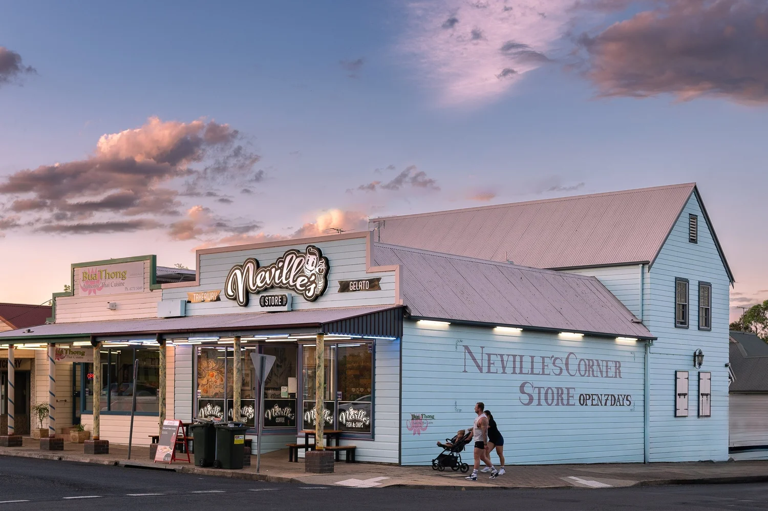 Neville's Store