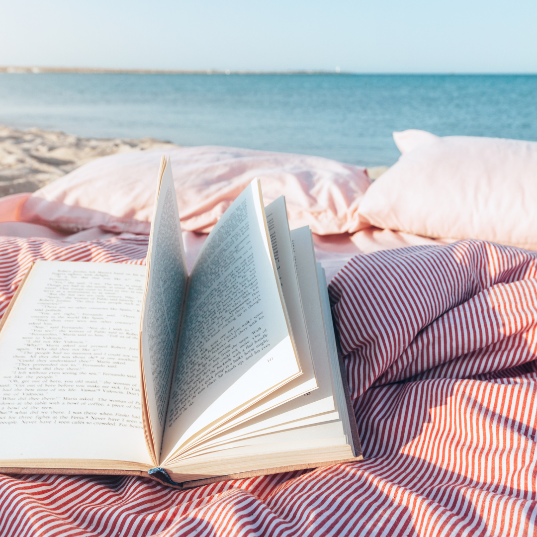 41 Simple Cozy Things You Can do to Feel Comfy, Warm and Relaxed — C Y ...