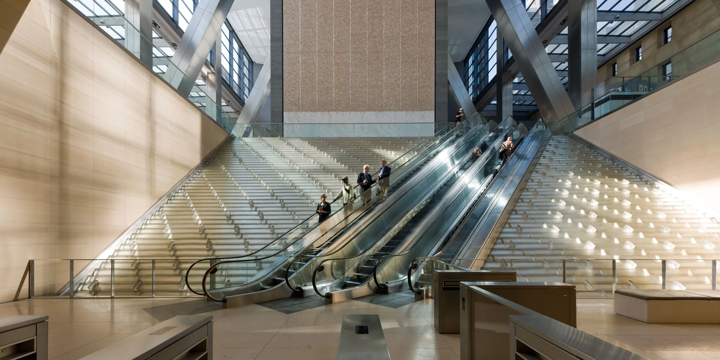 Hearst Tower — The Vertical City