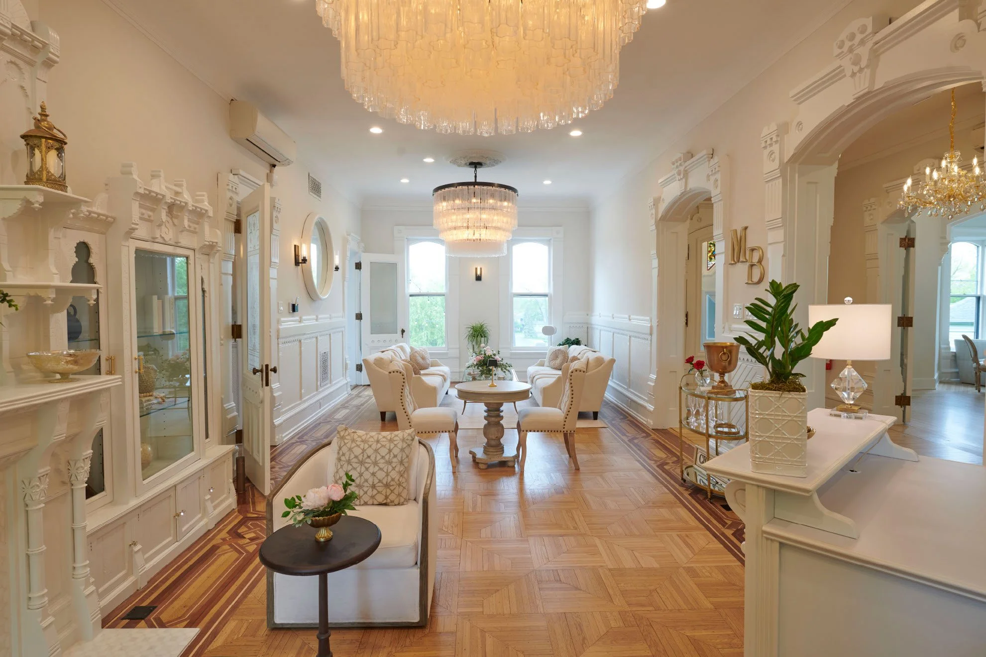 Gallery 1 — Mon Bijou