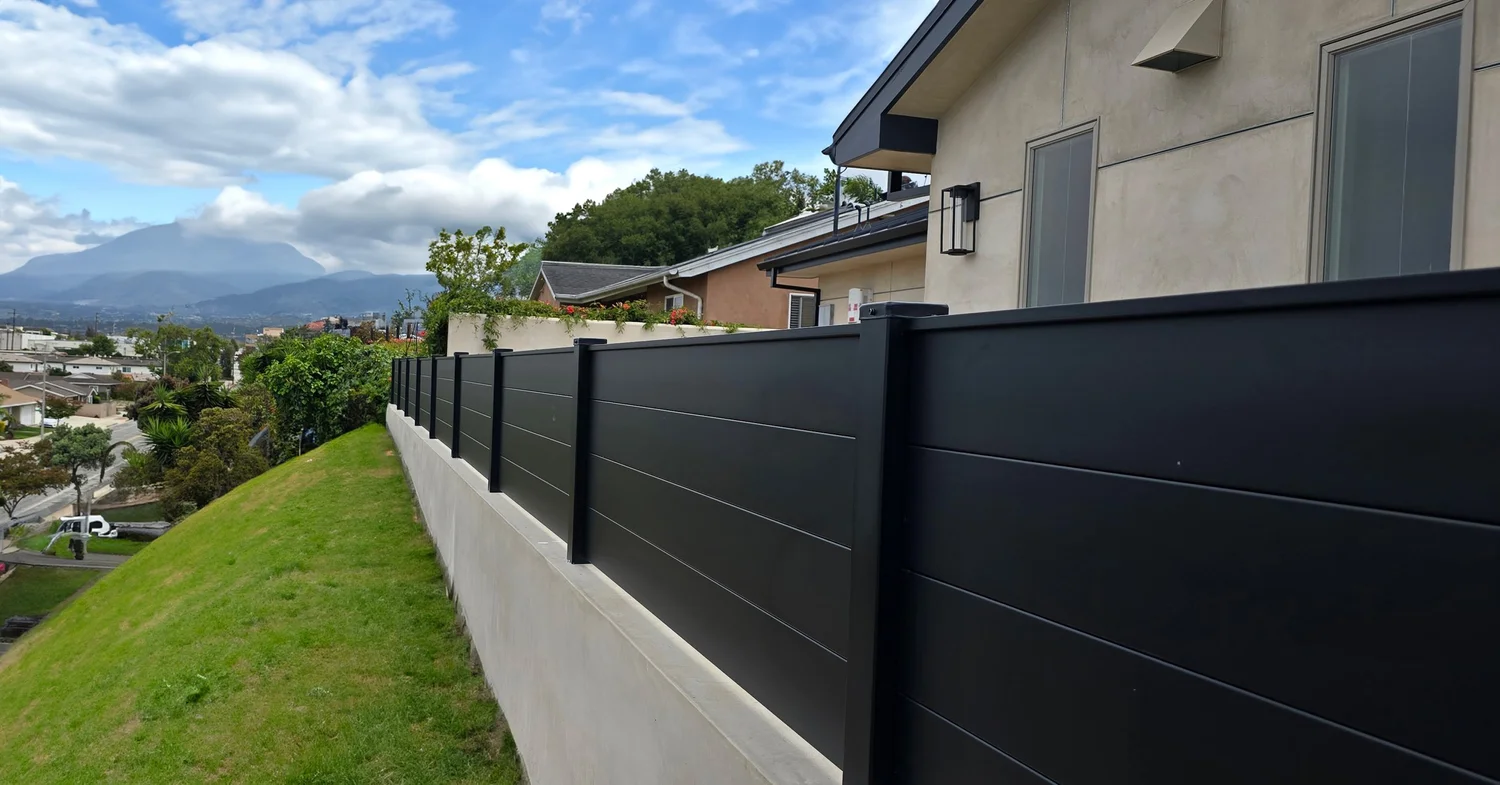 Aluminum Fence — Black Aluma