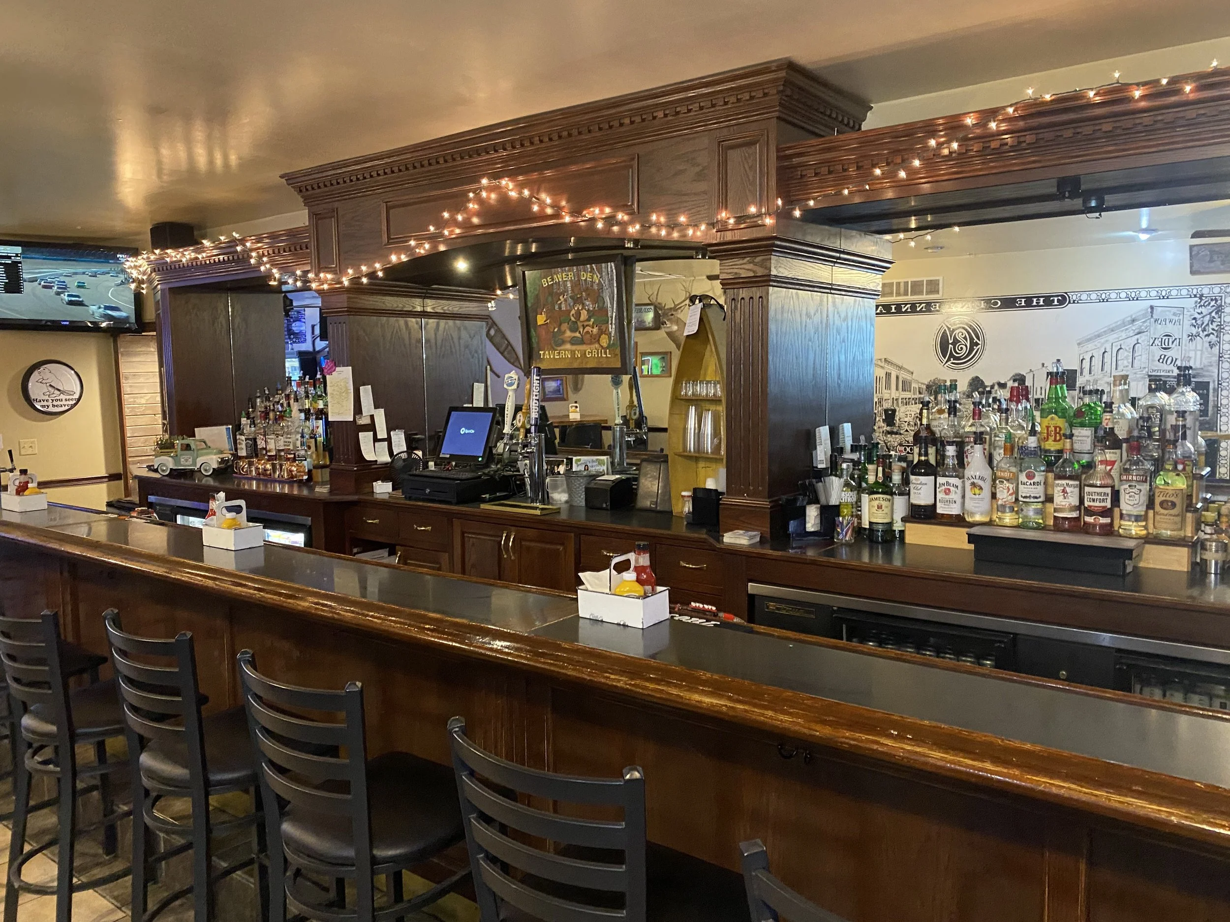 Beaver Den Tavern