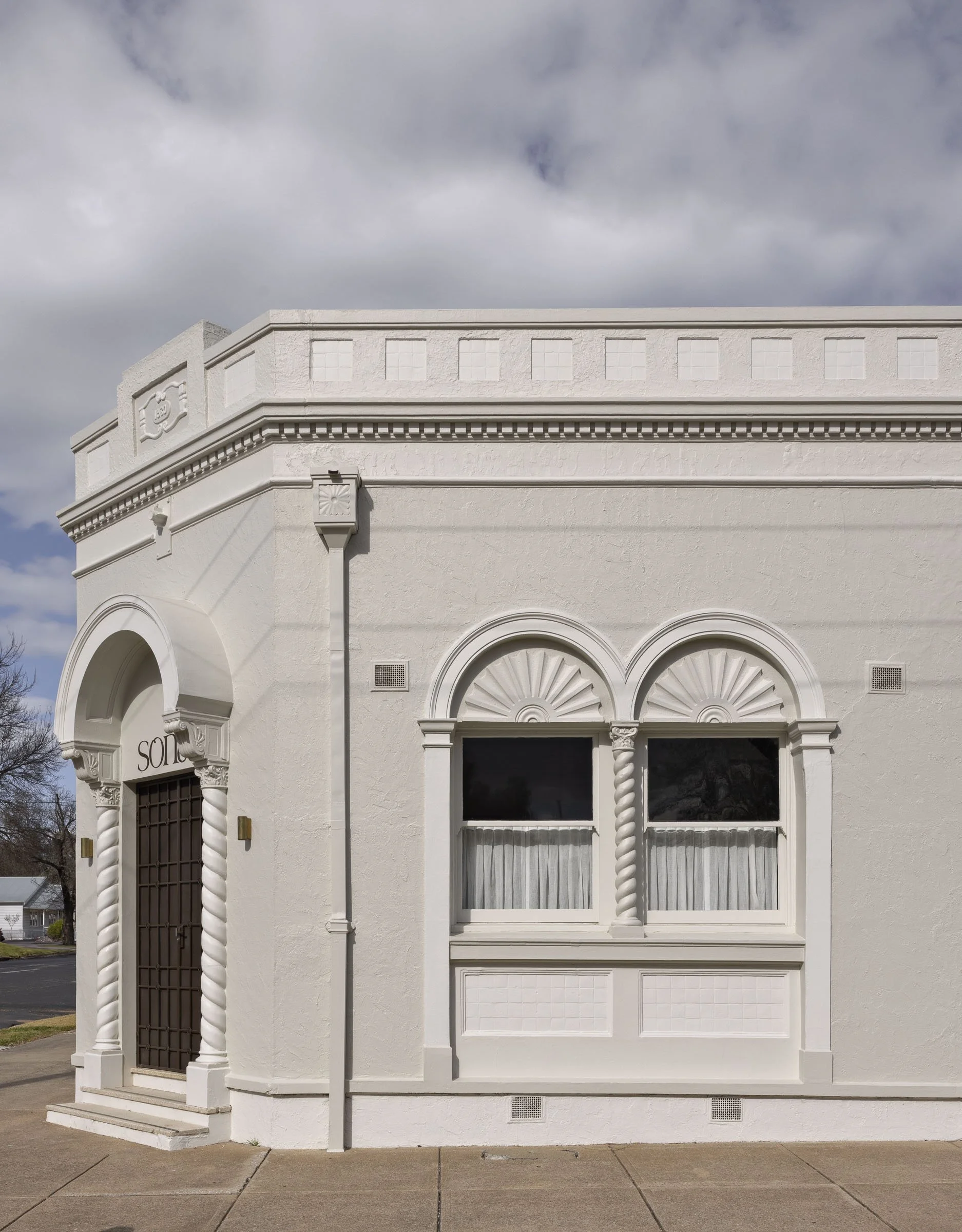 Explore Molong — SONA Molong