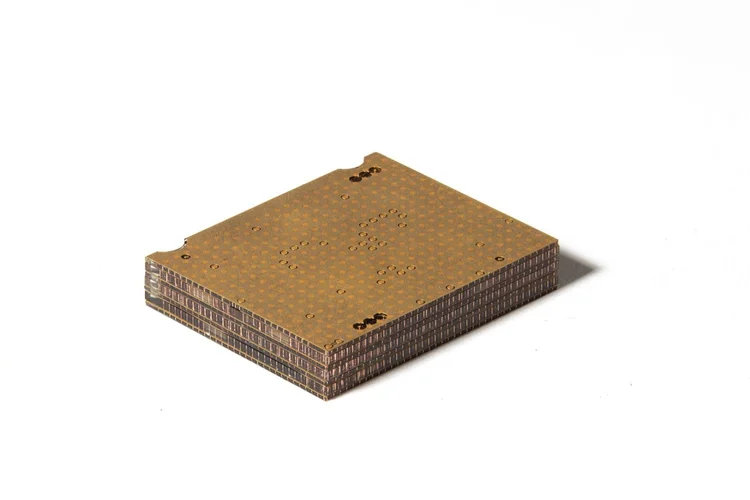 Advanced Packaging Using Glass-Based Technology | 3DGS