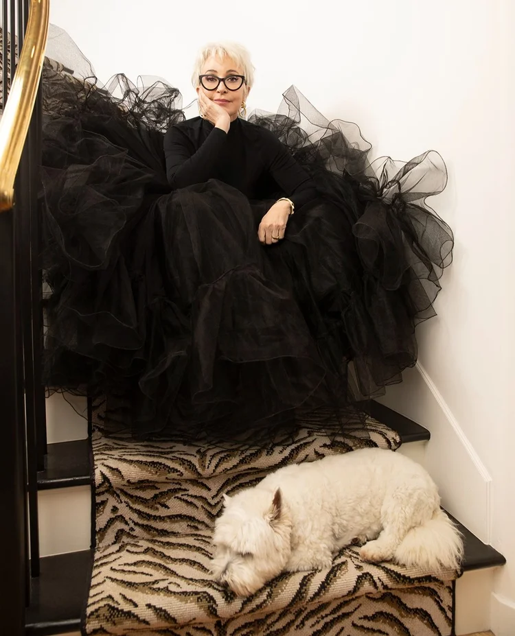 About — Annie Potts