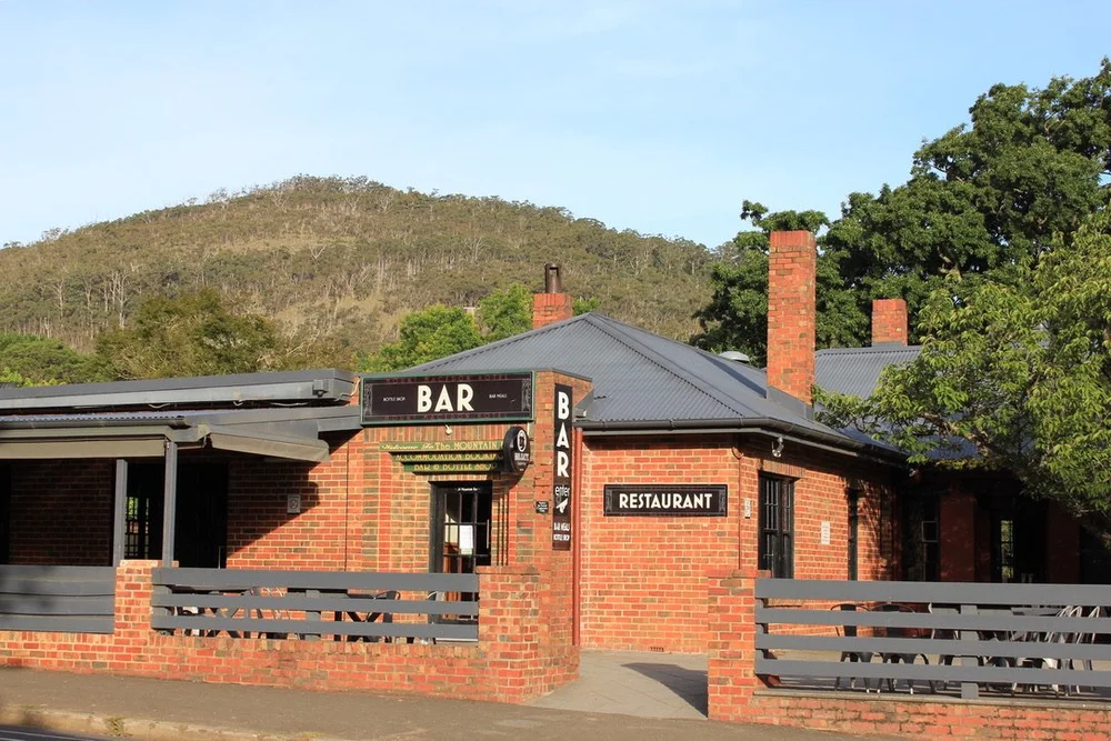 Mount Macedon Hotel