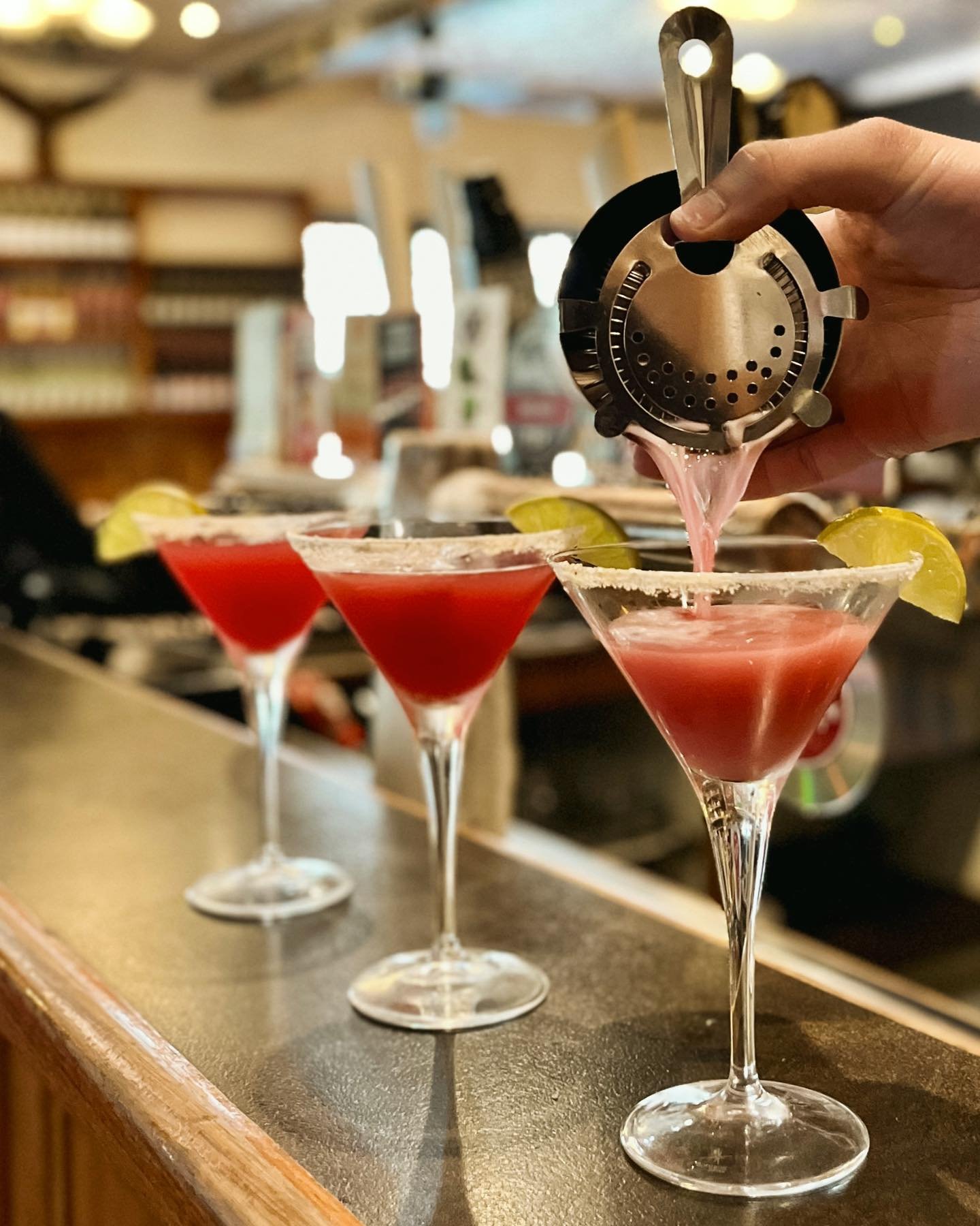 Mount Macedon Hotel