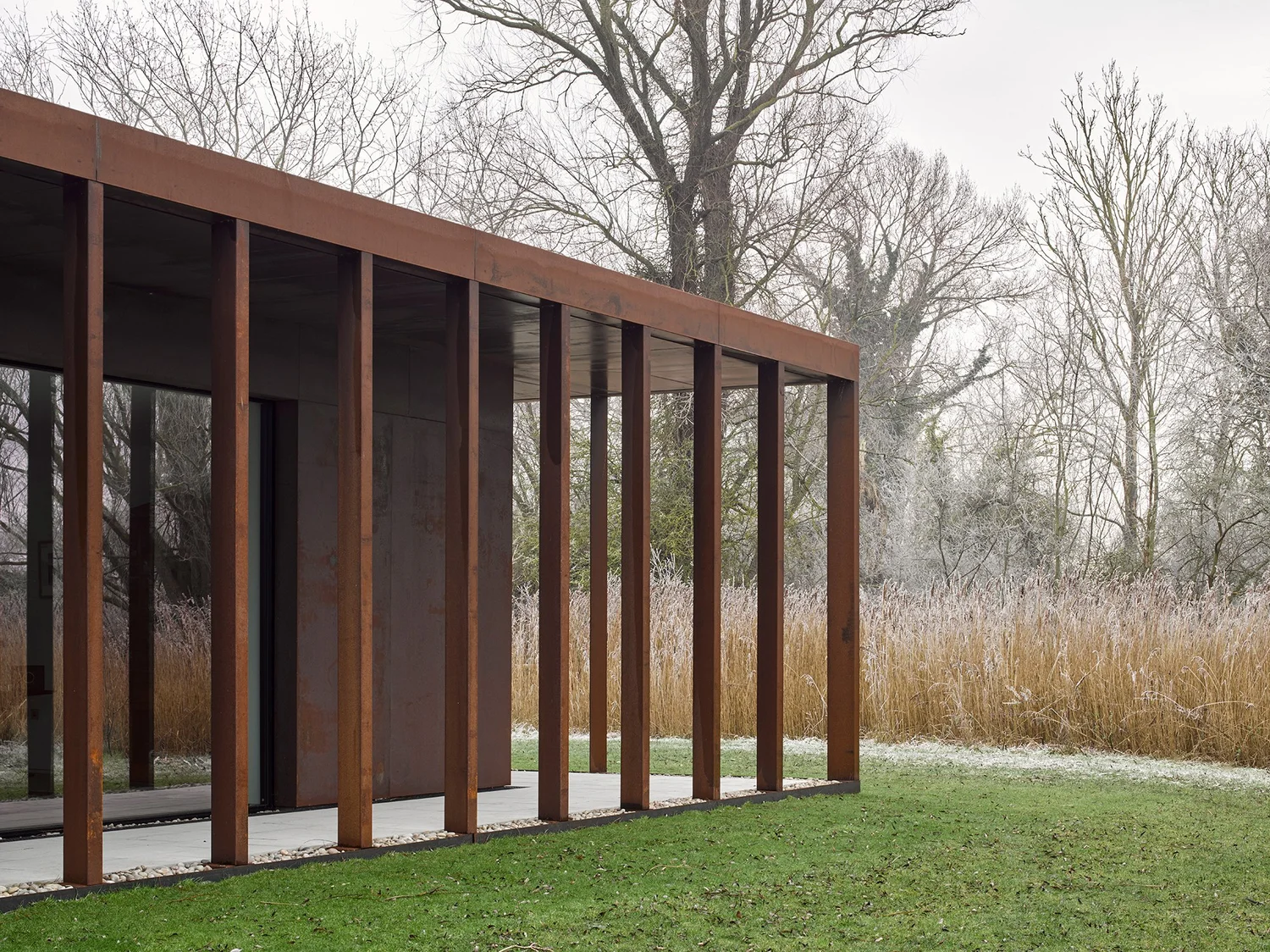 NICK GUTTRIDGE | Mill Hide Cambridgeshire / Tim Poulson