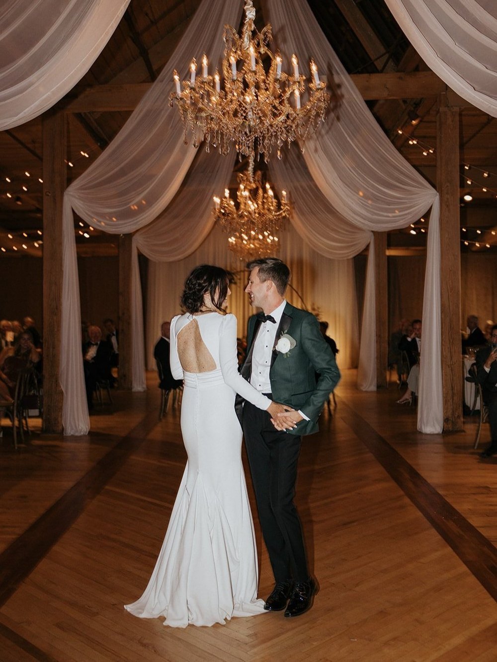 Ballroom, Salsa, Swing and Wedding Dance Lesson in Chicago, IL.