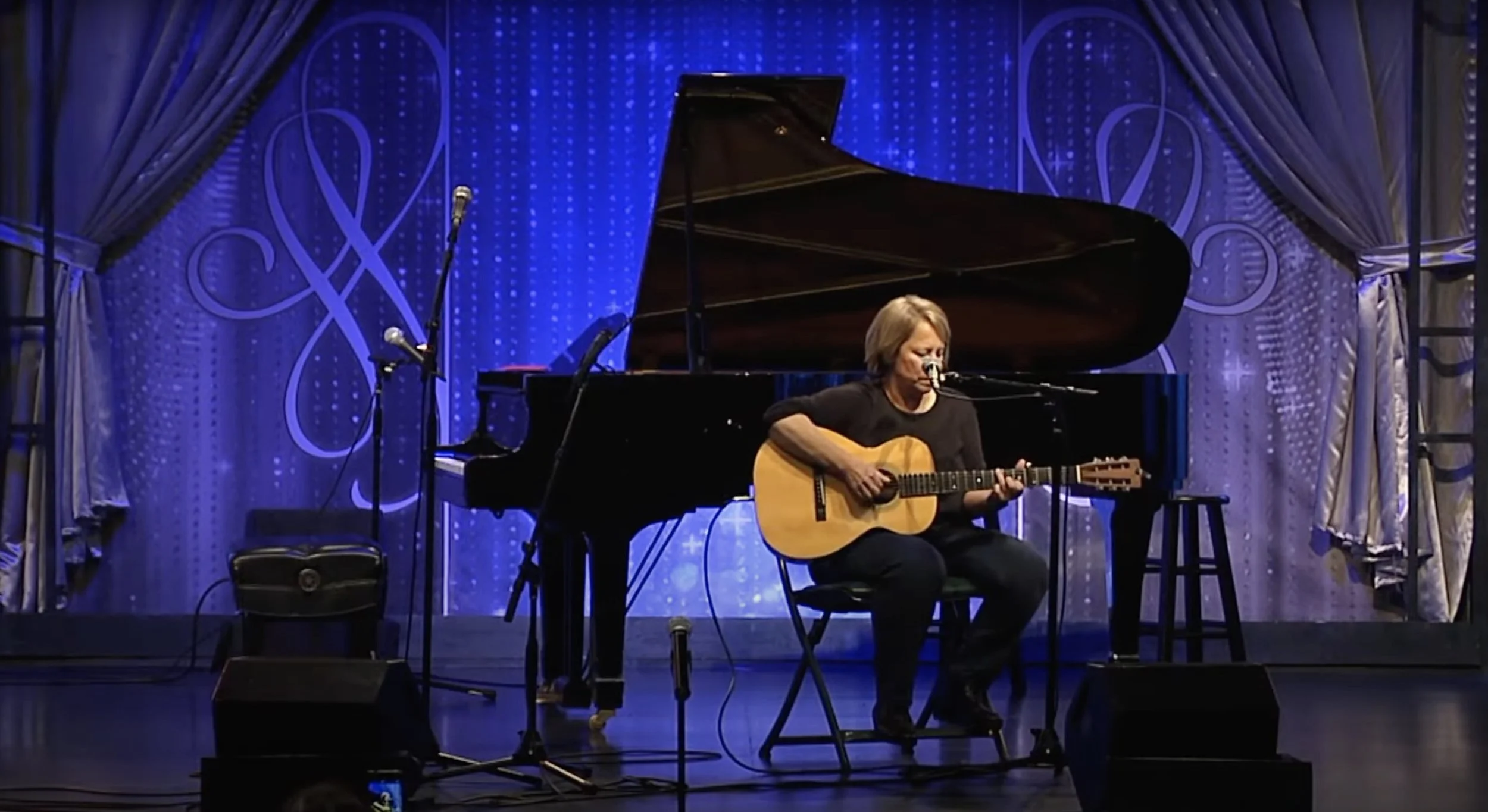 Laura Joy Gold | Explore Melodic Stories