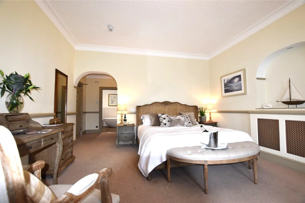 Stay at Our Premier Beachfront Hotel - Watersmeet Hotel