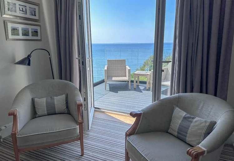 Lookout Room - Watersmeet Hotel