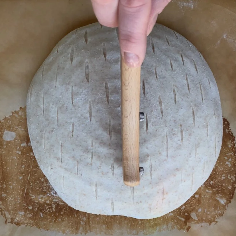 How to Score Sourdough Bread: Functional vs. Decorative + Pro Tips ...