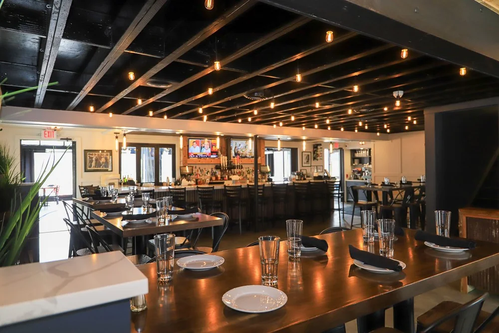 Gallery — Tee Bar & Grille