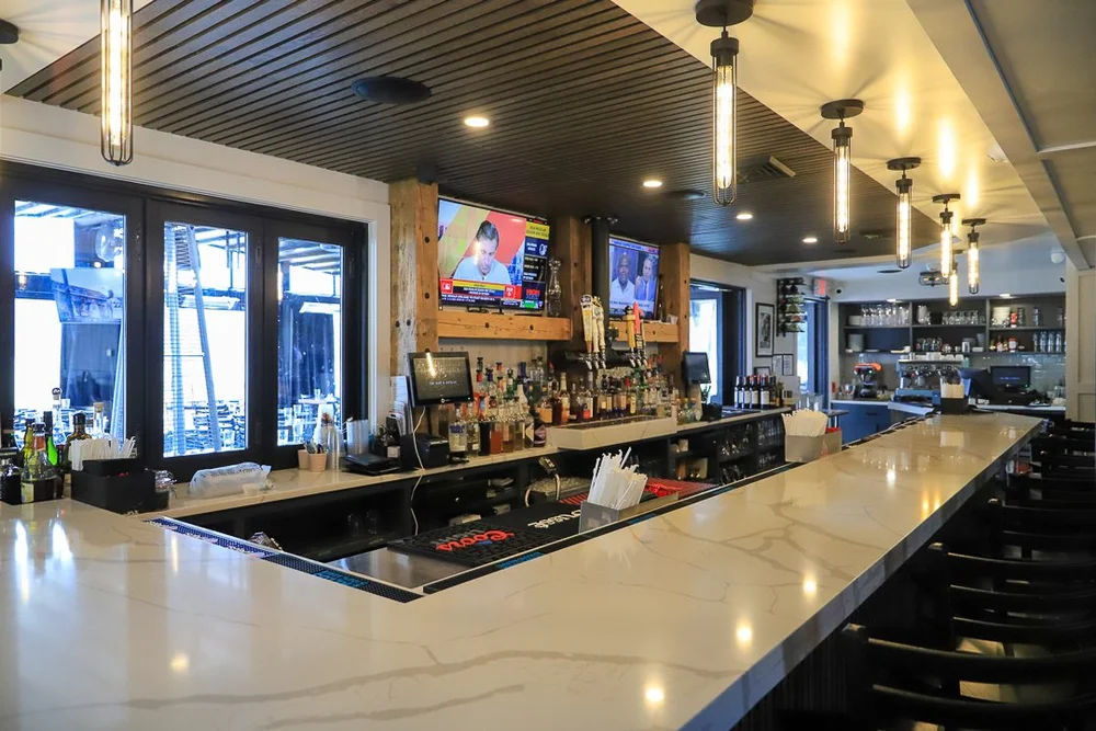 Gallery — Tee Bar & Grille