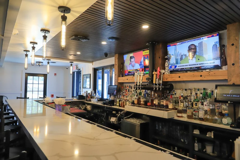 Gallery — Tee Bar & Grille