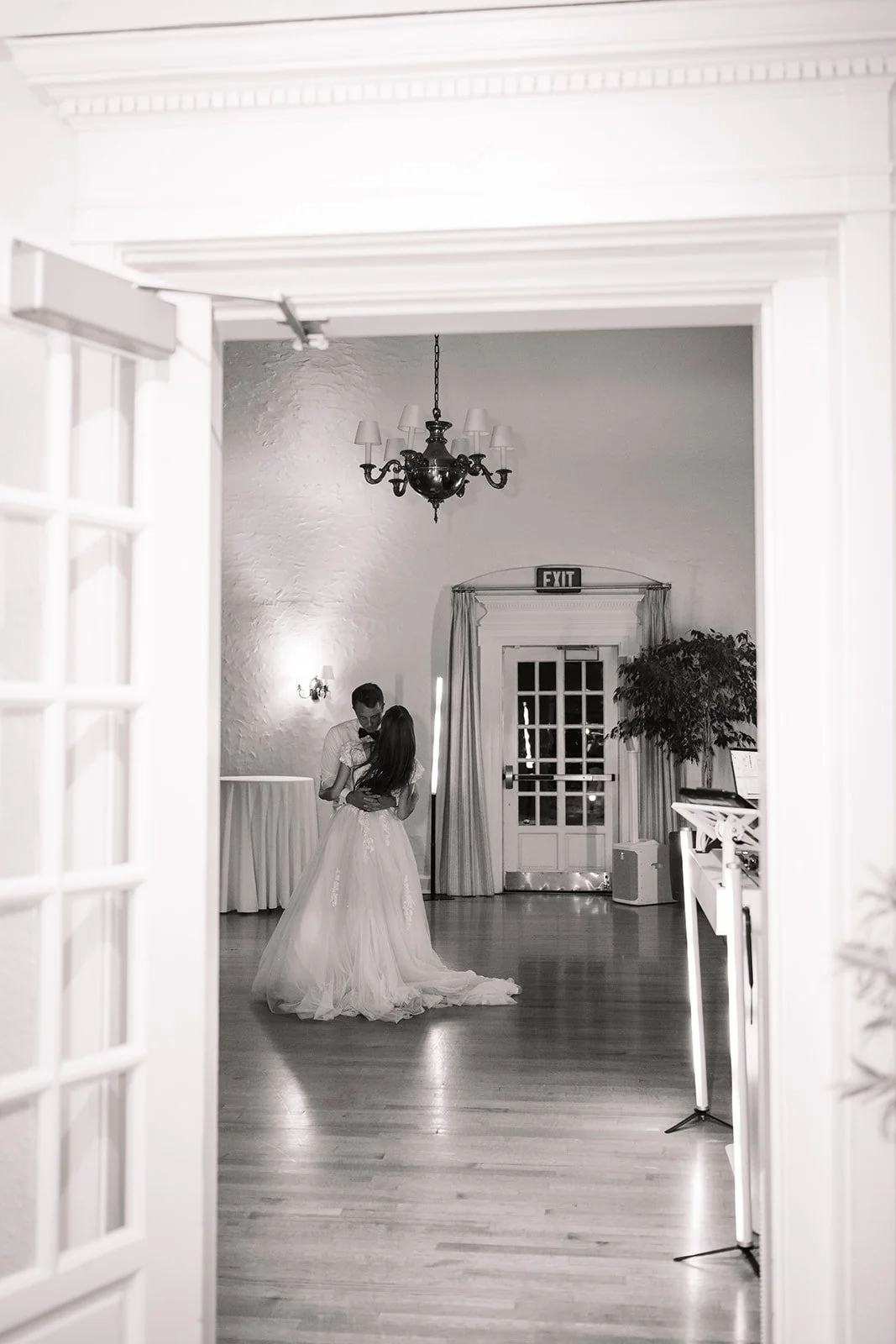 10 Must-Have Wedding Photos You’ll Treasure Forever — Morgan Leigh ...