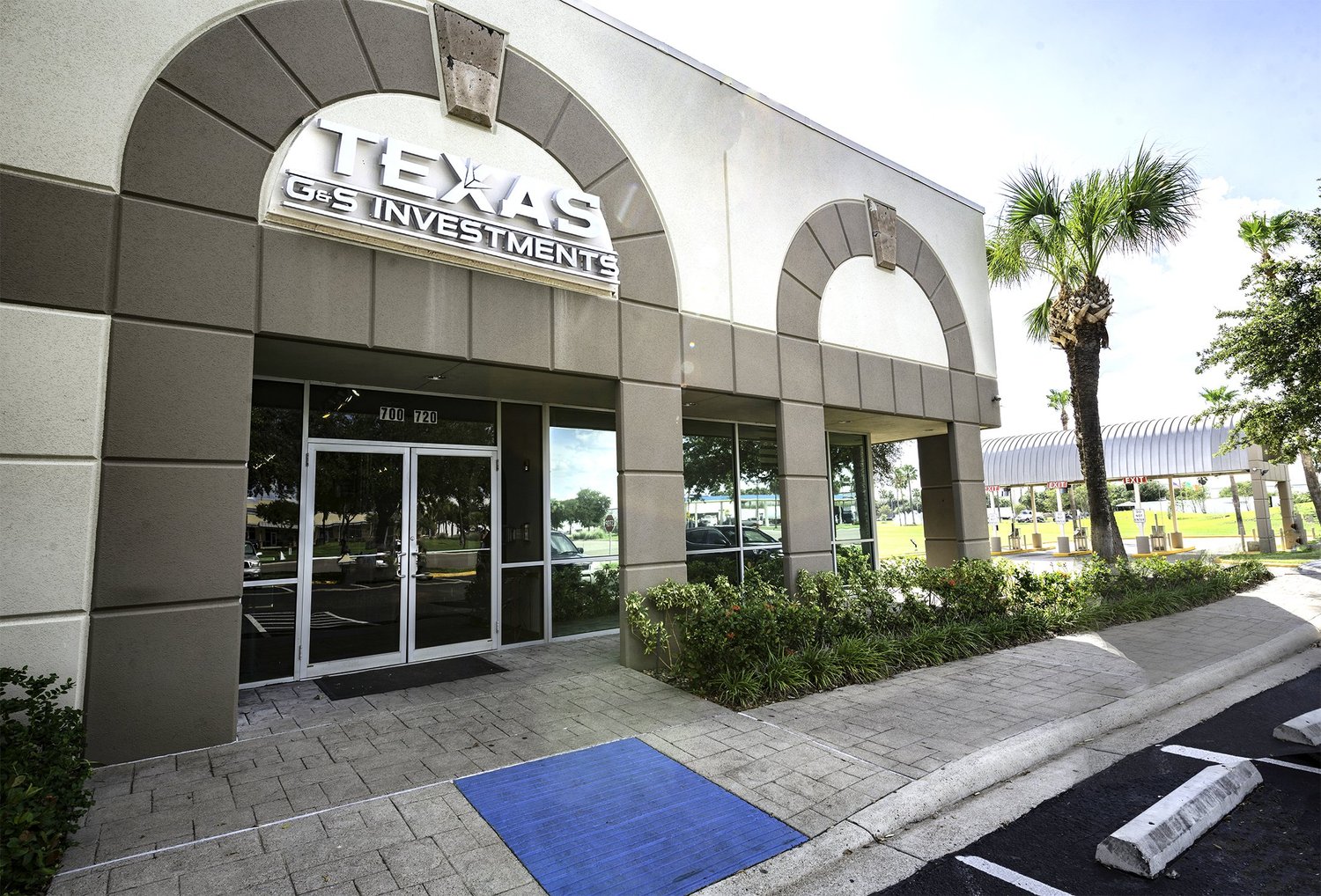About Us: Our Commitment to Excellence — Texas G&S Investments, Inc.