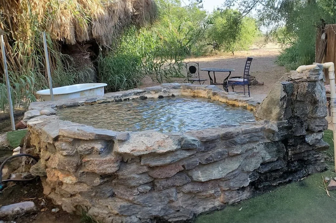 5 Relaxing Hot Springs in Arizona - Public & Private Pools - Blacksford