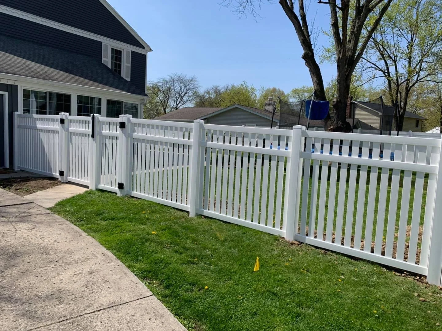 Vinyl Fences — Handy DAD Fencing