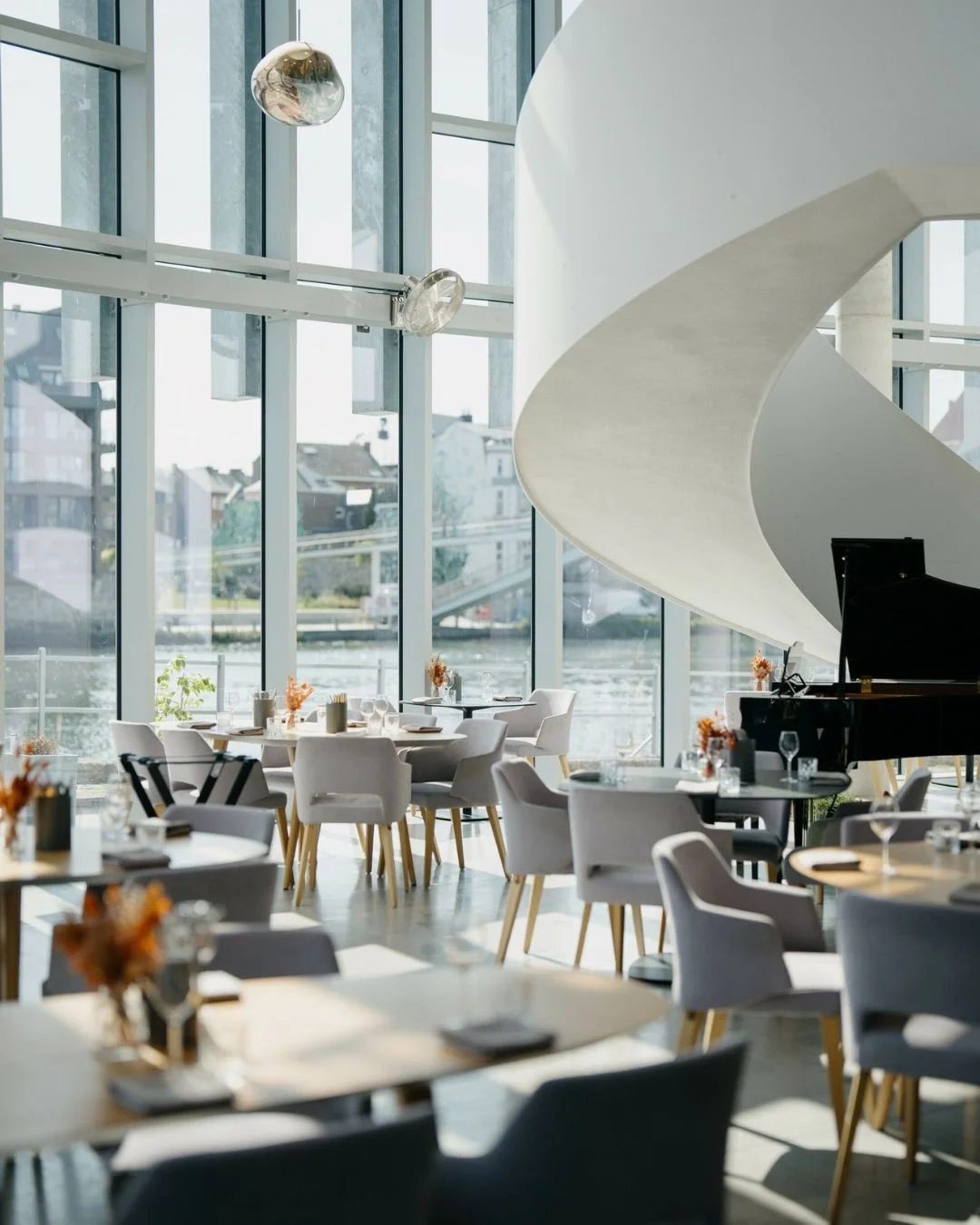 La Confluence — CONVIVIUM