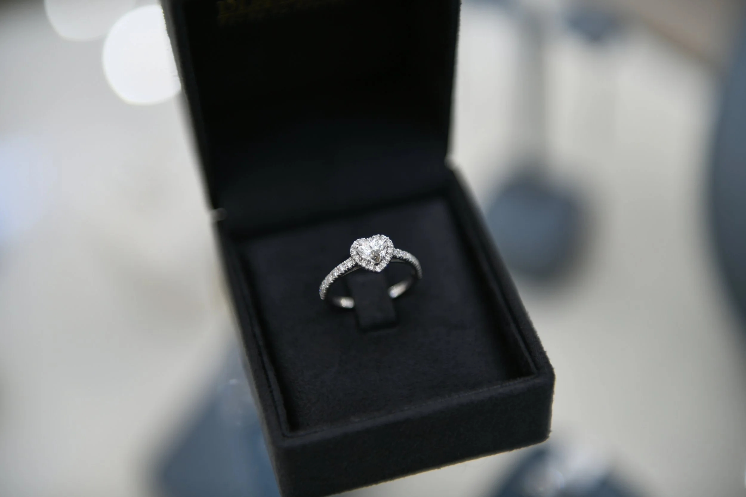 Diamotto Joyeria: Premier Destination for Luxury Diamonds & Custom ...