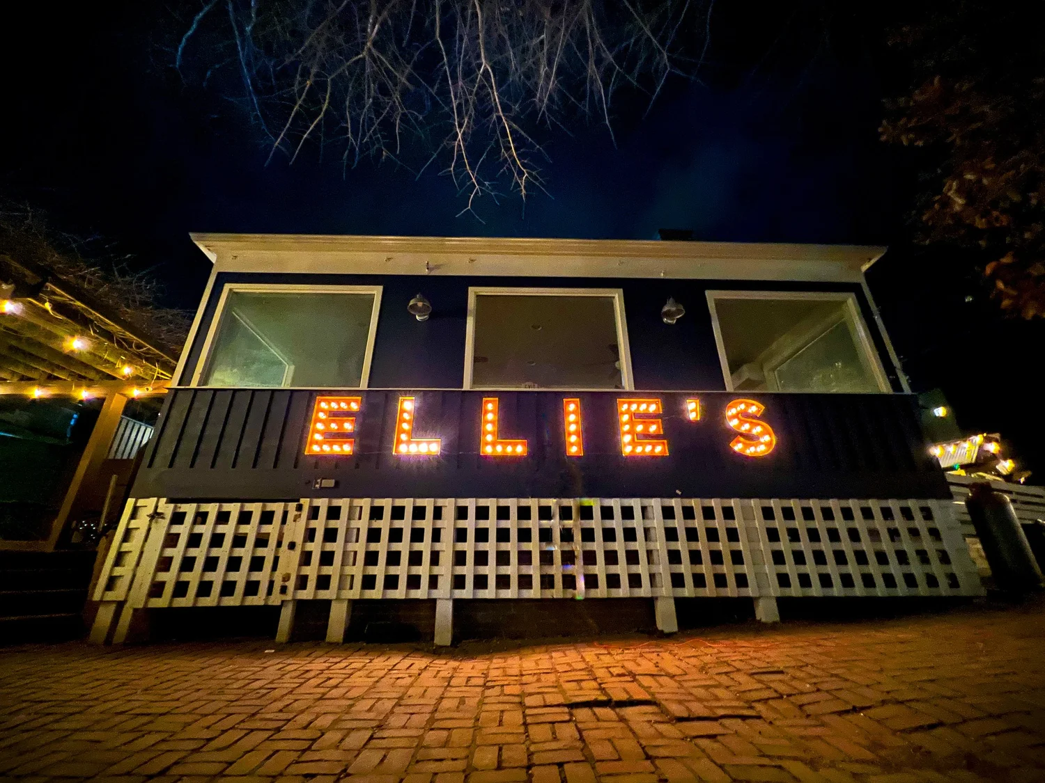 Ellie's Country Club