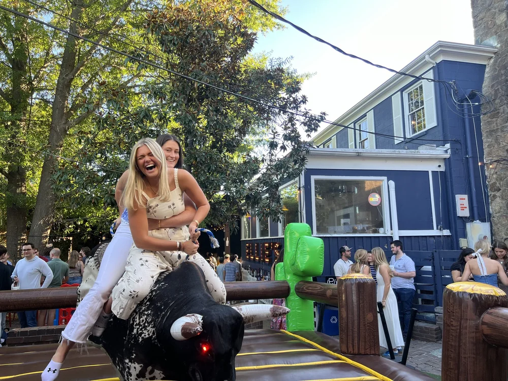 Ellie's Country Club