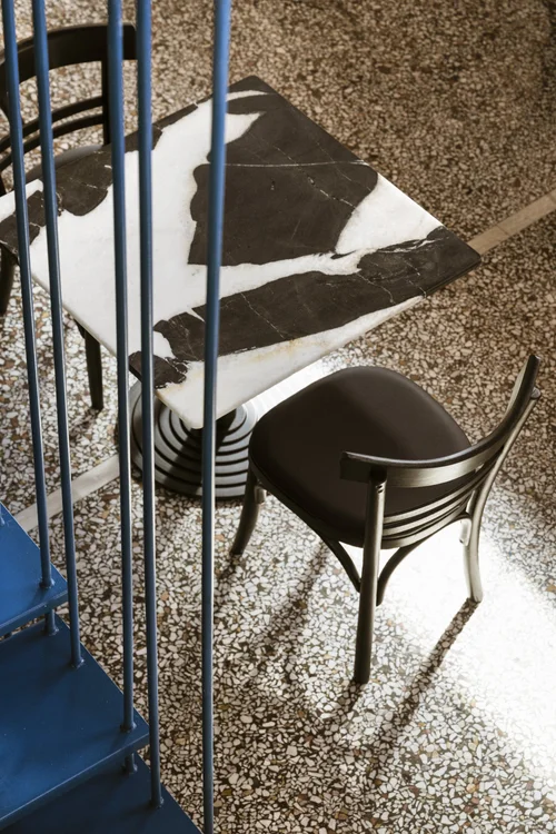 Skrew bar-restaurant — dashing architects