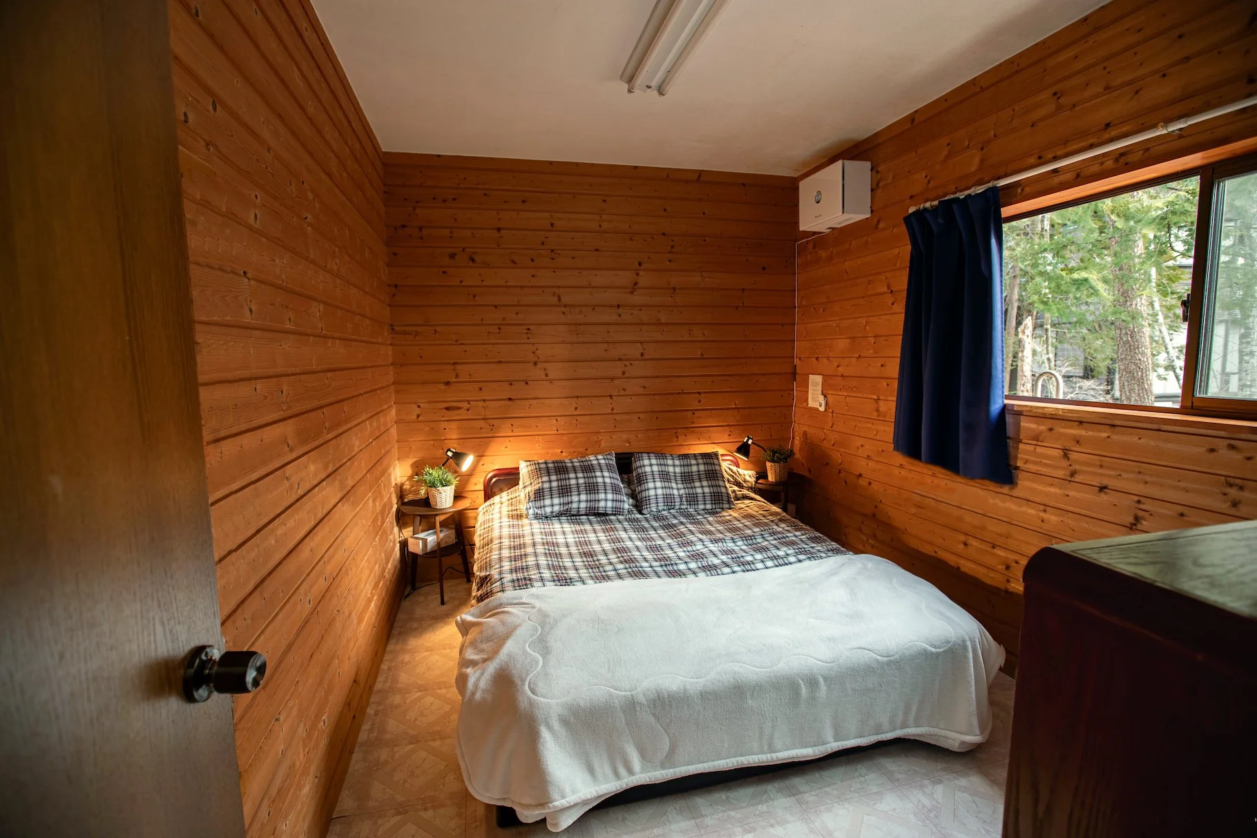 Cabin 6 — Yamanaka