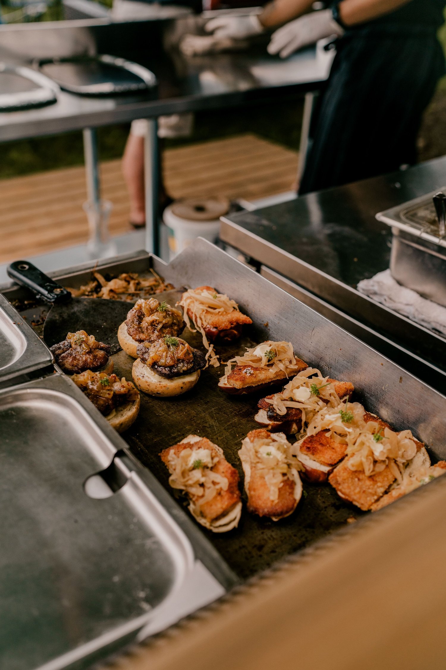 Experiences & Events | Hessenland Inn & Schatz Winery