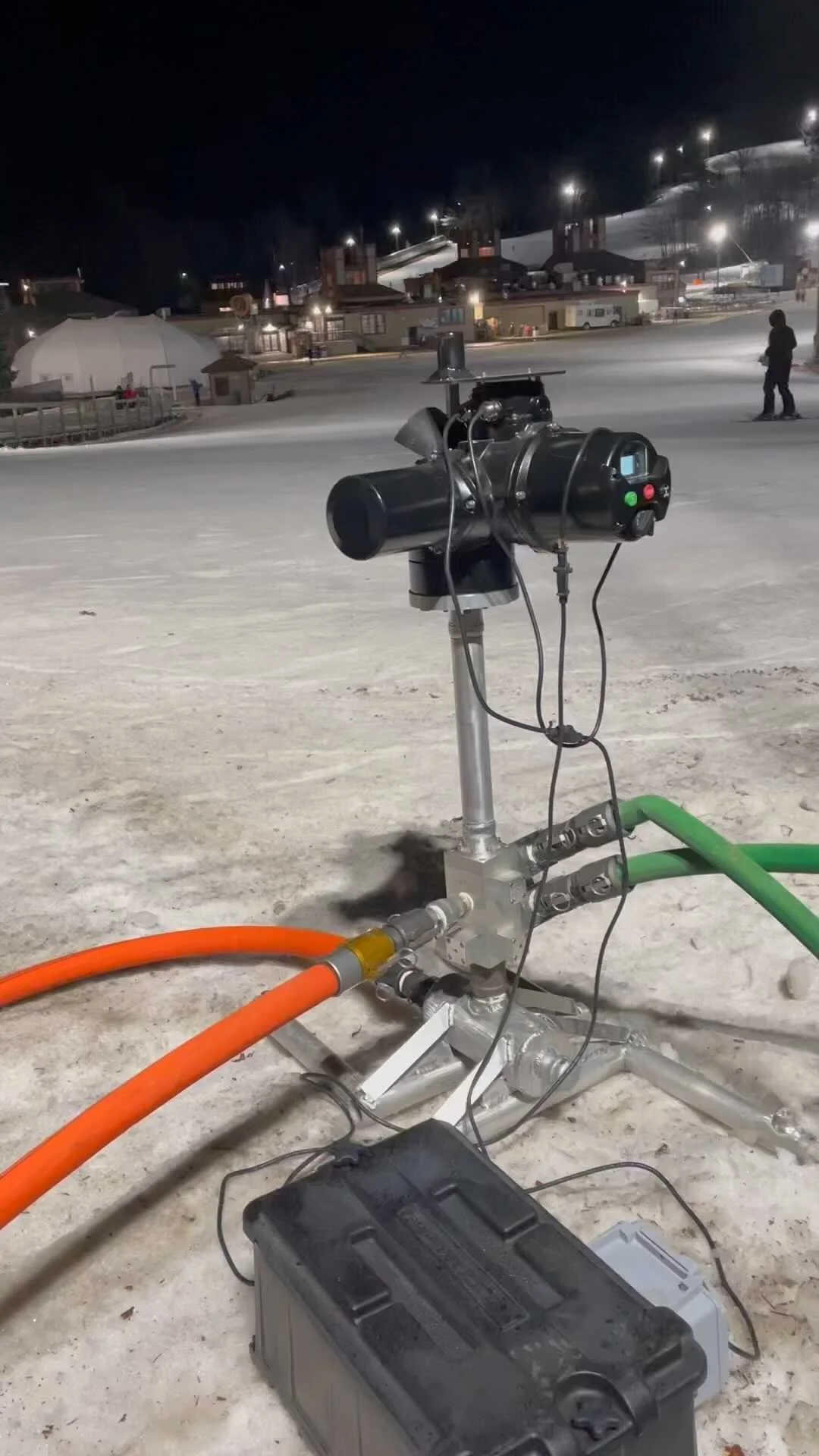 Top Gun Snow Making