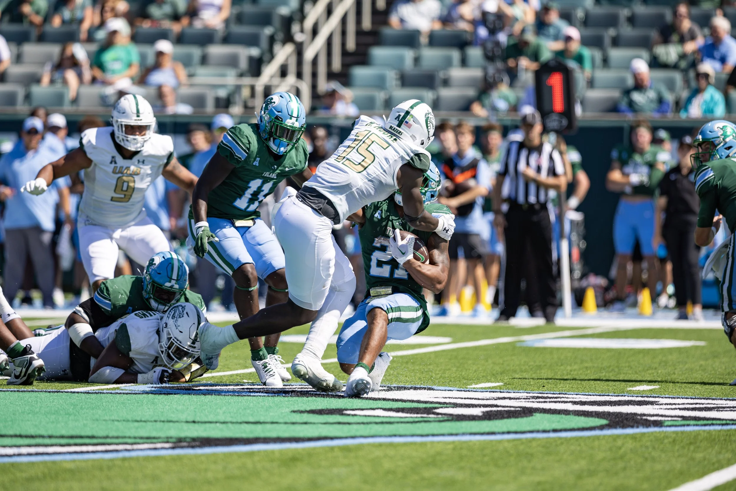 UAB Linebacker Michael Moore poised for special senior season — The BANNER