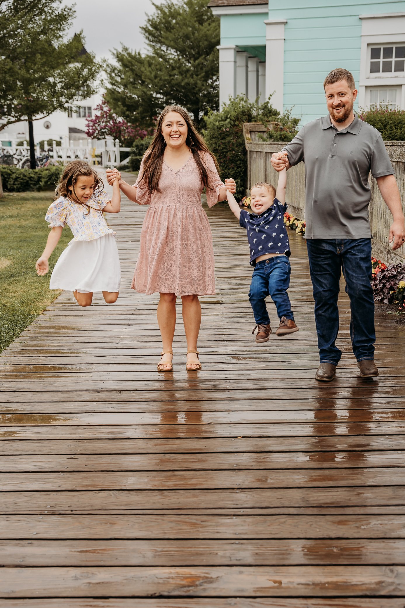 Mackinac Island Family Session in the Lilacs — Trillium & Pine ...