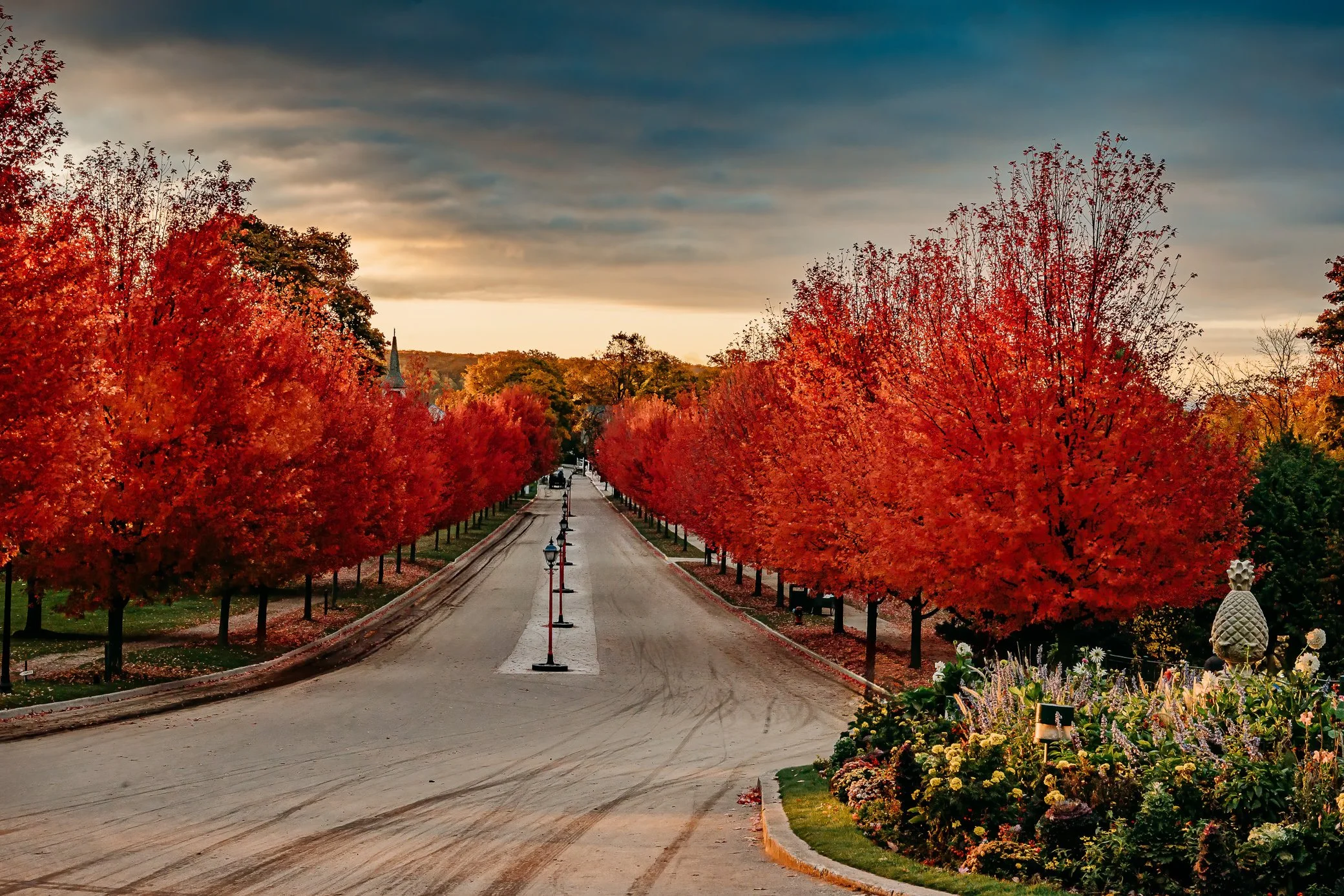 Autumn Sunrise at Mackinac Island's Grand Hotel — Trillium & Pine ...
