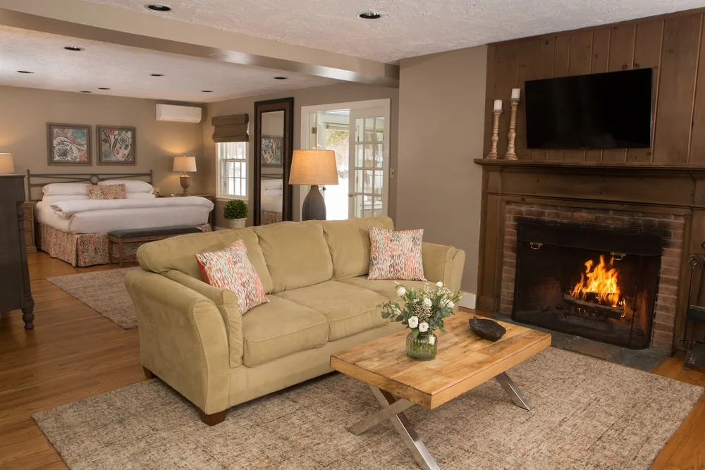 Elegant Rooms & Suites at Barrows House | Main Inn & Guest Lodgings ...