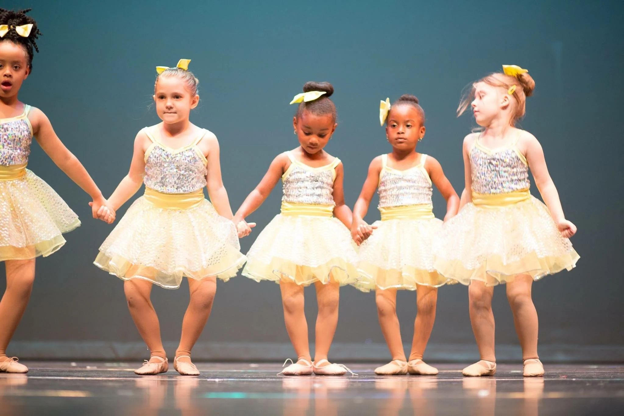 Classes — REVAMP CONTEMPORARY DANCE COMPANY