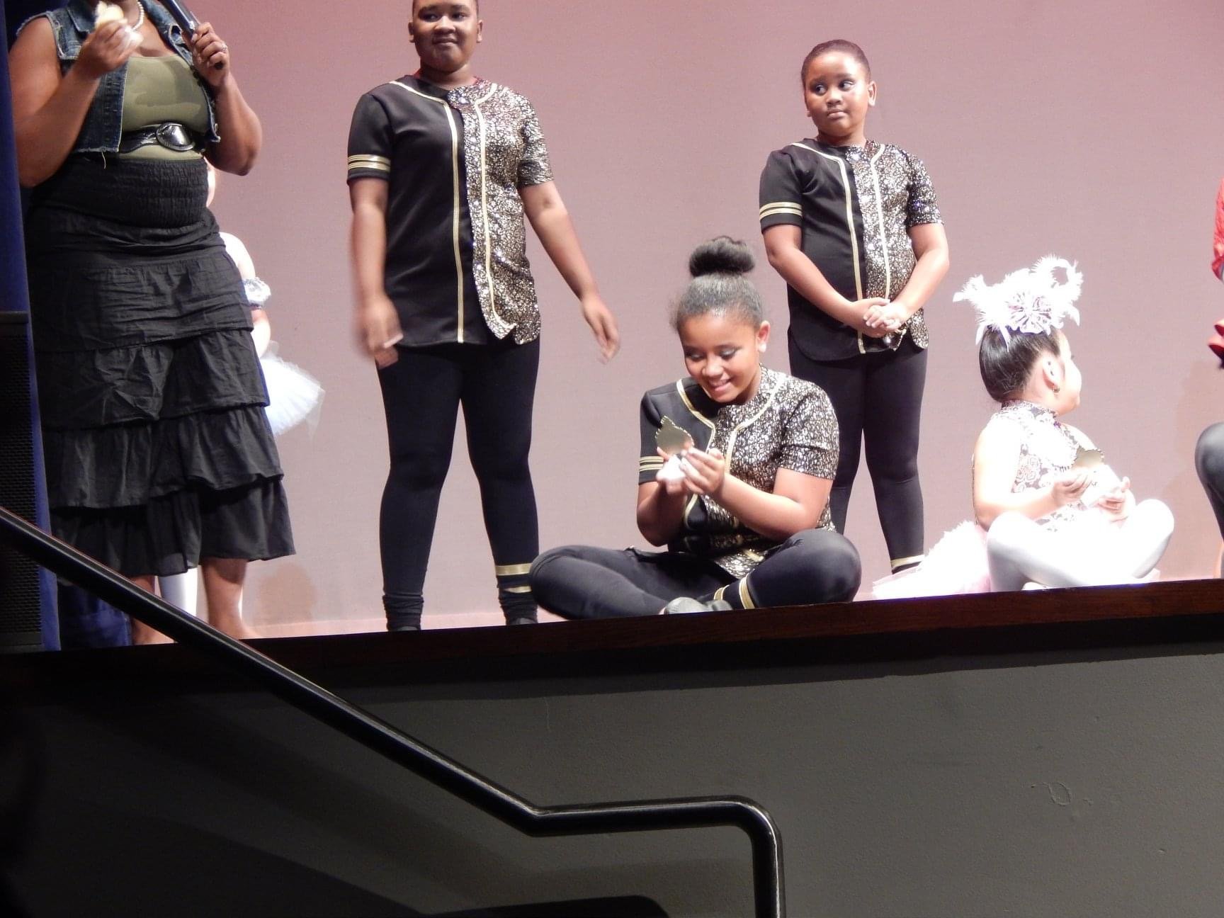 Classes — REVAMP CONTEMPORARY DANCE COMPANY