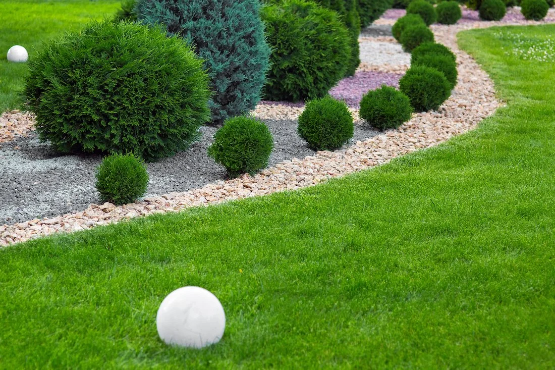 Mulch Installation & Decorative Stone in Livonia, Beverly Hills ...