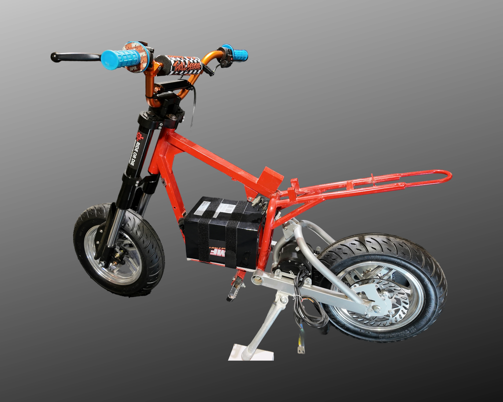 Electric Moto Family -EMF